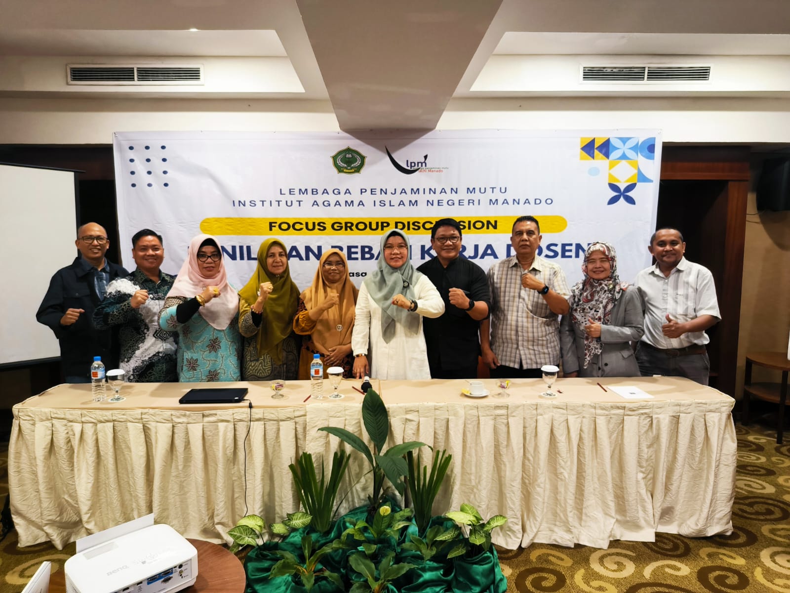 Dekan dan Para Wakil Dekan Fakultas Syariah IAIN Manado Berpartisipasi ...